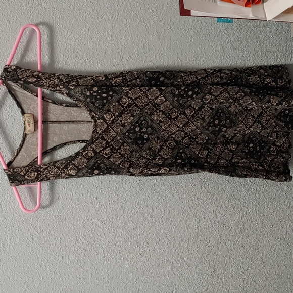 Free Kisses | Tops | Razorback Tank Top | Poshmark